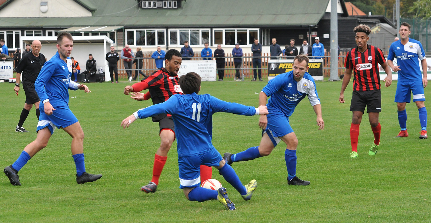Kirkley & Pakefield FC vs CTFC October 7, 2017 - Coggeshall Town ...